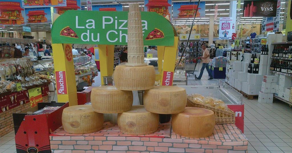 Store gallery: How the hypermarket store format succeeds in France ...