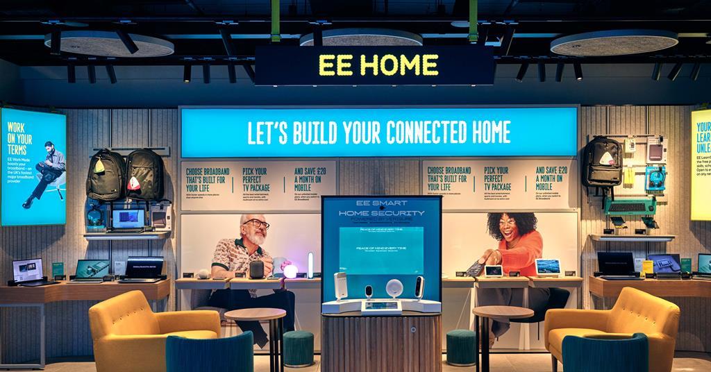 Store gallery: EE opens new experience store in Bristol | Retail Week