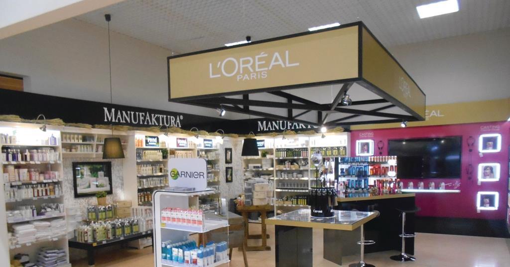 Store gallery: Tesco’s Czech hypermarket as a store development lab ...