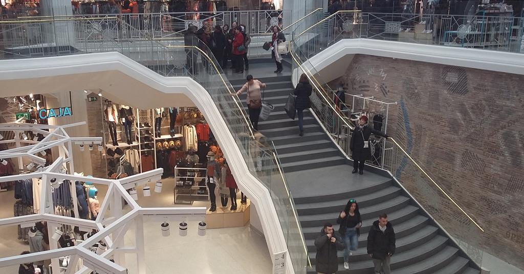 Store gallery: Primark Madrid interior lives up to its Gran Vía ...