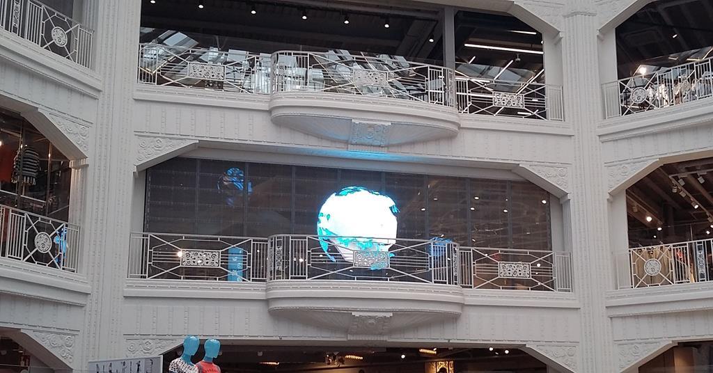 Store gallery: Primark Madrid interior lives up to its Gran Vía ...