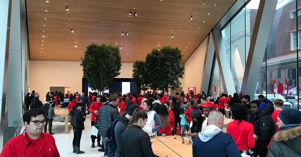 Store gallery: Apple unveils new store in Brooklyn's core | Gallery ...