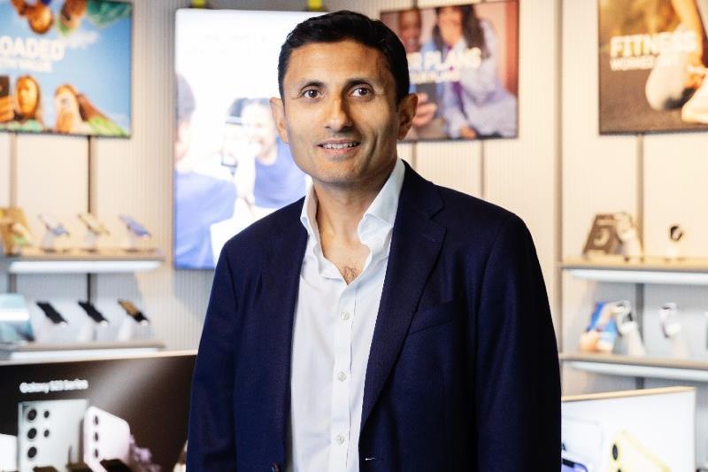Q&A: EE retail boss Asif Aziz on dialling in the brand’s new experience ...