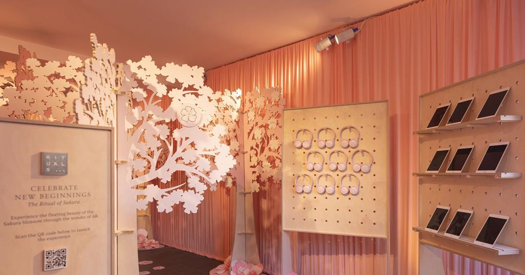 Store gallery: Rituals’ sakura-themed, experiential pop-up space ...