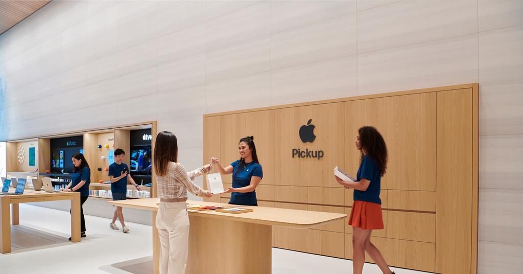 Store gallery: Apple launches click and collect and AR experience at ...
