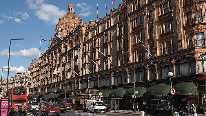 Harrods reaches record profit on successful ‘superbrands’ revamp | News ...
