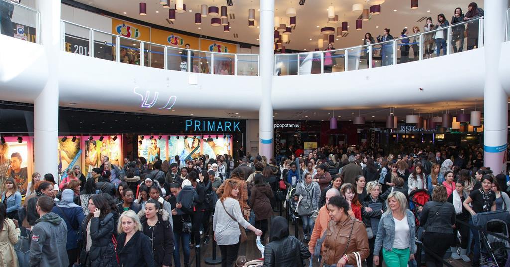 In pictures: Primark attracts throngs of shoppers to first Paris store ...