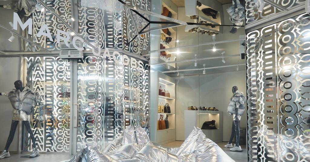 Store gallery: Marc Jacobs first ever UK pop-up shines bright in Covent ...