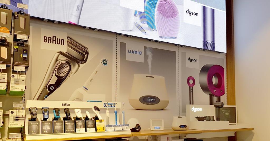 Store gallery: Dixons’ Travel store in Heathrow’s T3 | Gallery | Retail ...
