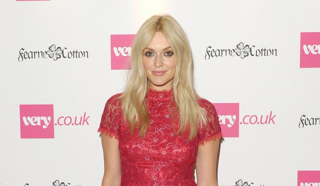 Video: Through the Google Glass - behind the scenes at Very's Fearne ...