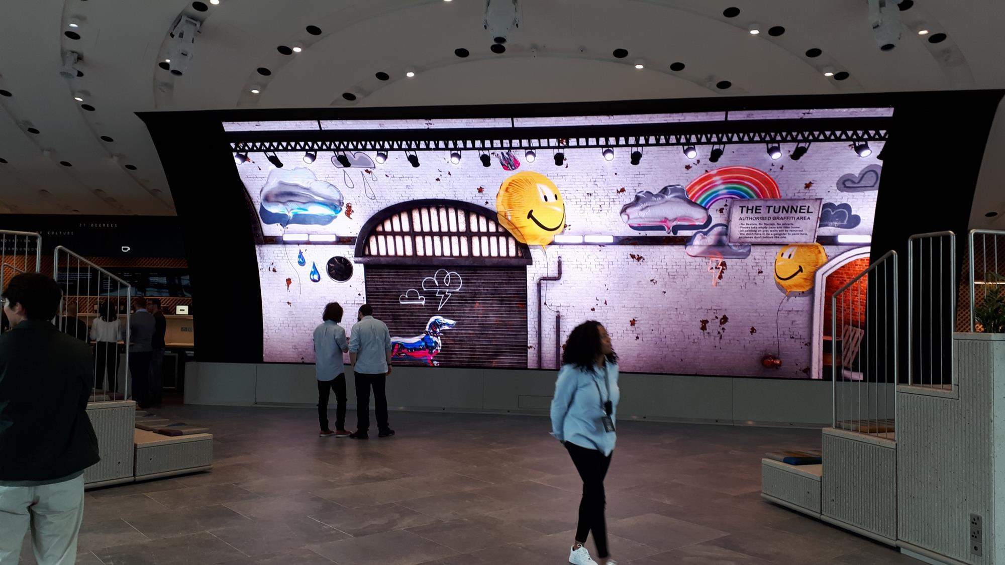 In pictures: Samsung’s King’s Cross store – a new take on tech | Photo ...