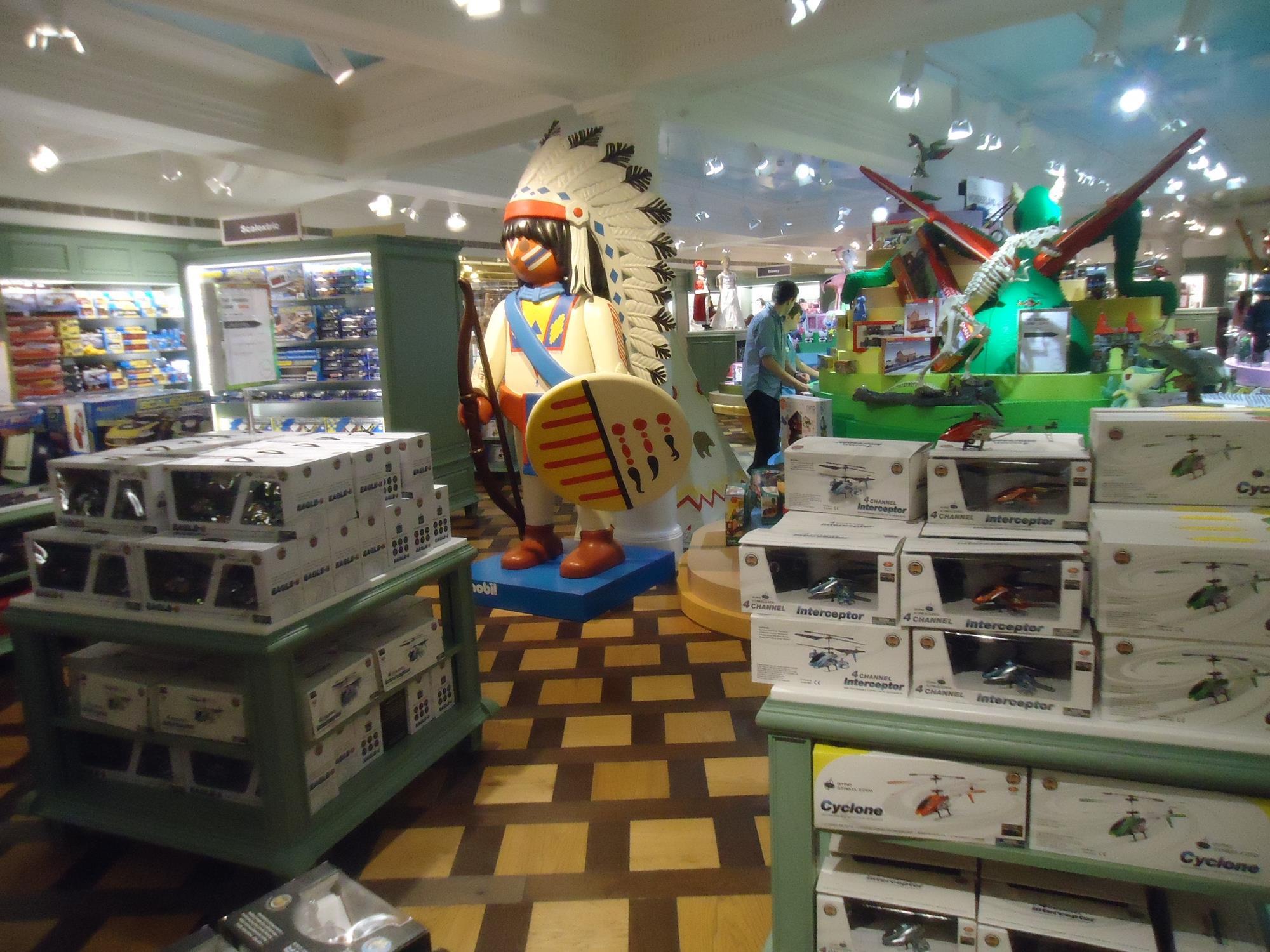 Store gallery: Harrods’ unveils its new toy department | Photo gallery ...