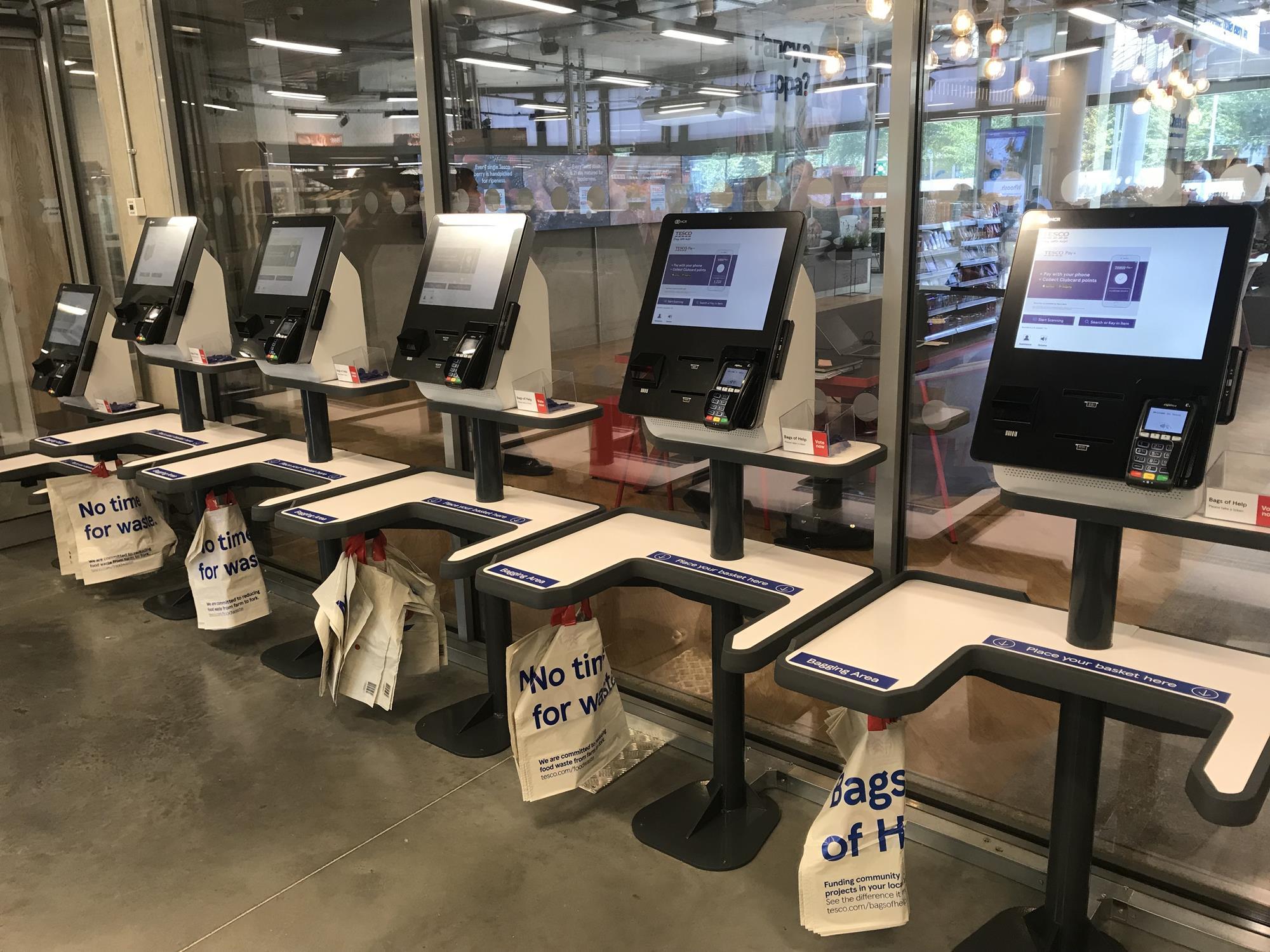 Store gallery: Inside Tesco's first cashless shop | Photo gallery ...