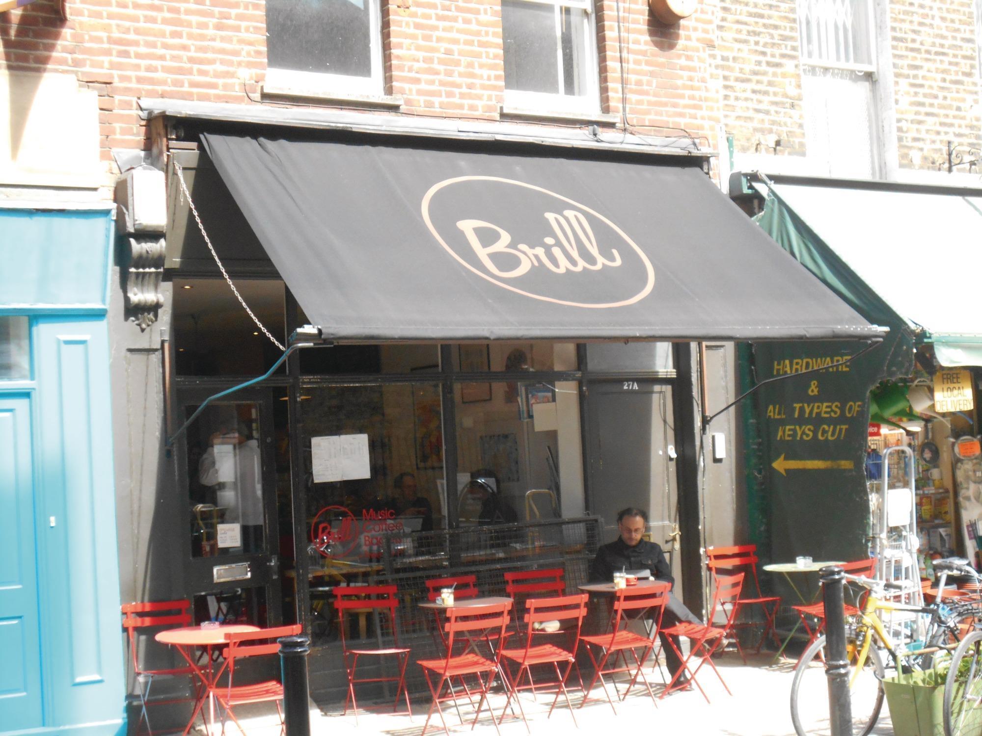 Store gallery: Discover the new trend of the hybrid cafe-retailer ...