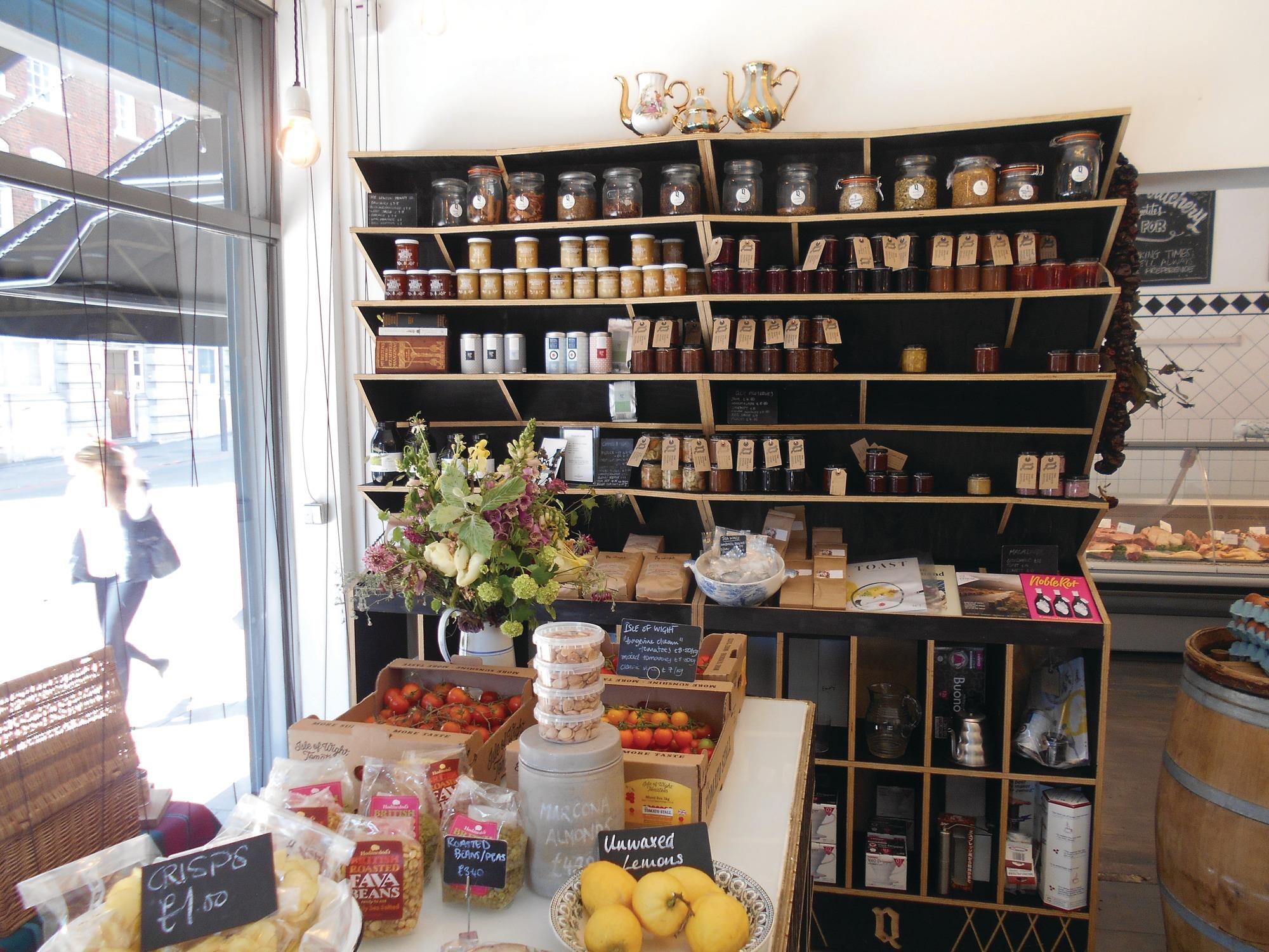 Store gallery: Discover the new trend of the hybrid cafe-retailer ...