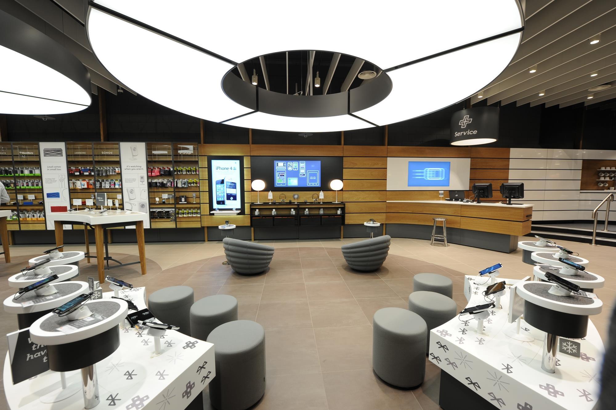 In pictures: Everything Everywhere new store model, Westfield, London ...